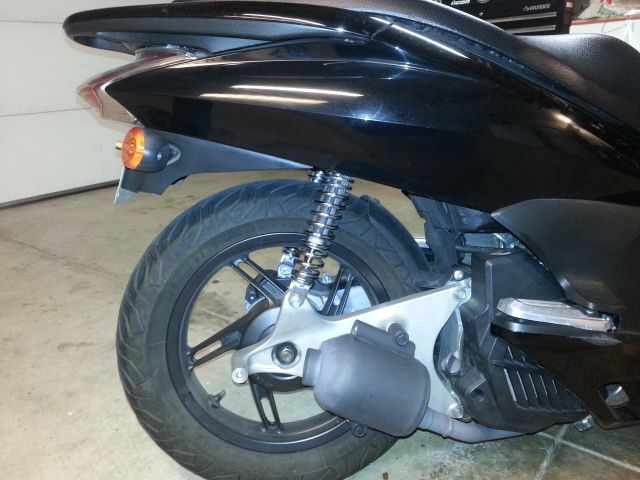 How-To: Lower both front and back of your PCX 4FREE!!! - The Honda PCX / Forza / ADV150 / SH Forums